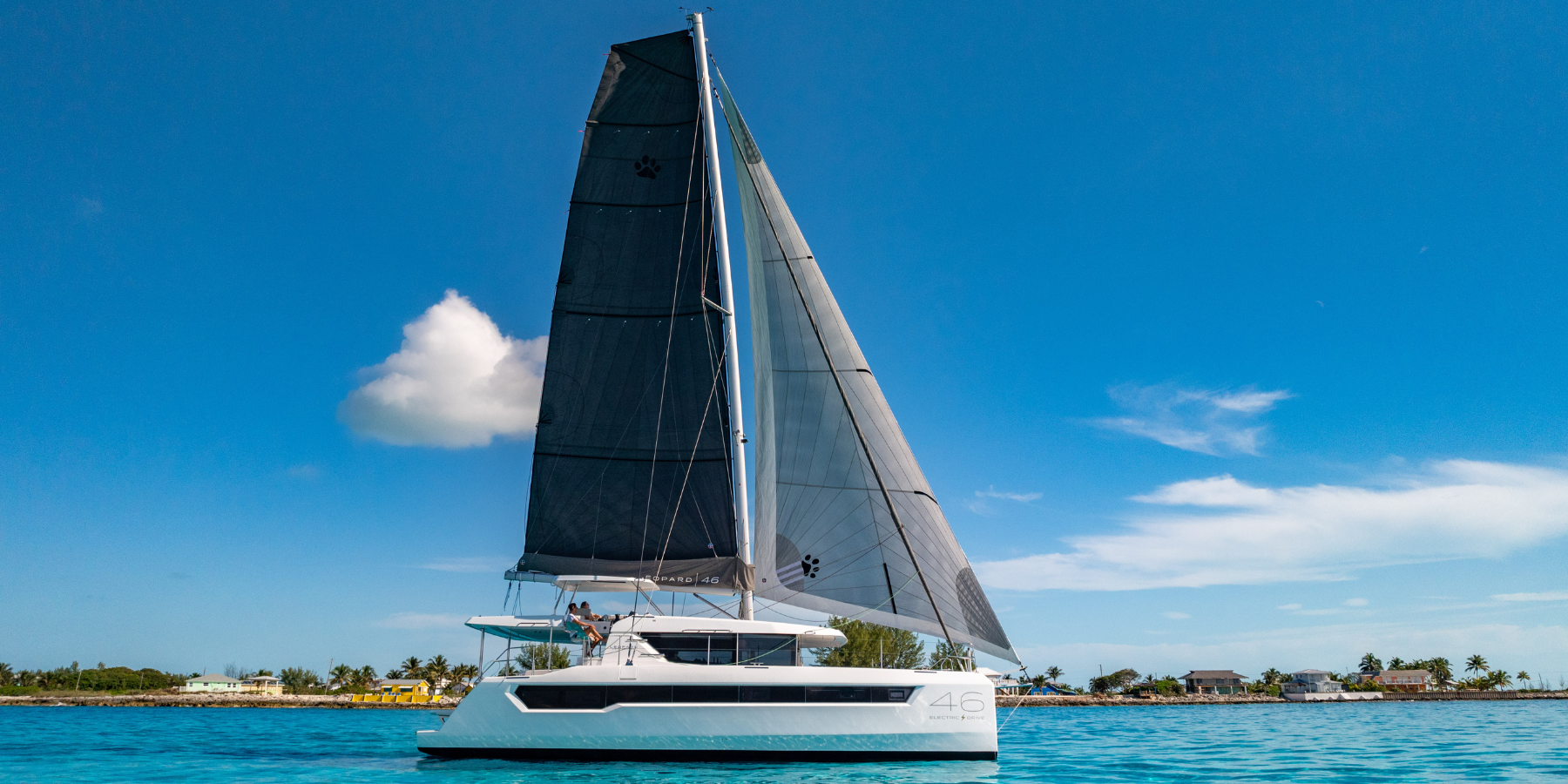 Leopard 46 Sailing Catamaran: Interior Layouts, New Features and Hybrid ...